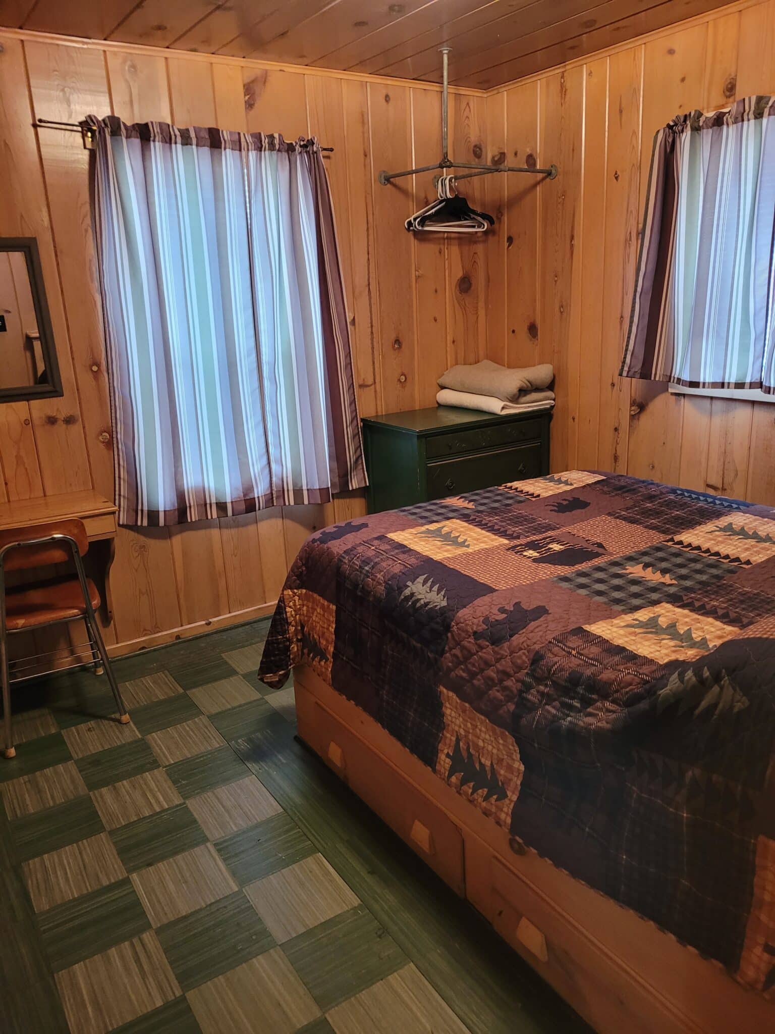 Great Escape Bar & Grill Phelps, WI | Food | Cabin Rentals